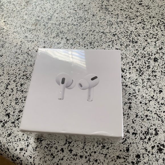 Apple | Headphones | Apple Airpods Pro White | Poshmark